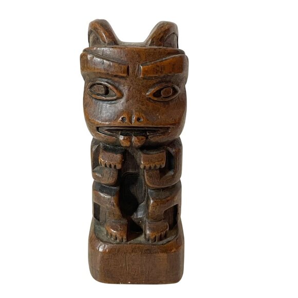 Thorn Art | Art | Thorn Totem Haida Art Queen Charlotte Island Bc ...